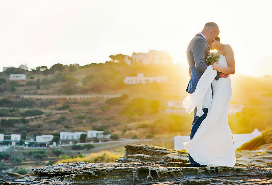 Ρομαντικος γαμος στη Σιφνο | Χρυση & Νιαλ - Love4Weddings