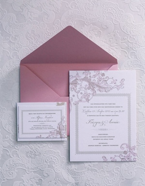 Floral προσκλητηρια γαμου by Atelier Invitations - Love4Weddings