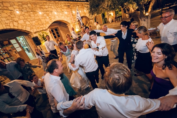 Ρουστικ γαμος στην κρητη | Becca & Will - Love4Weddings