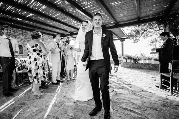 Ρουστικ γαμος στην κρητη | Becca & Will - Love4Weddings