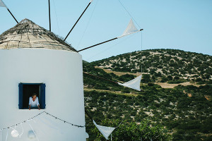 Γαμος με λεβαντα στην Αντιπαρο | Ελυα & Κωνσταντινος - Love4Weddings