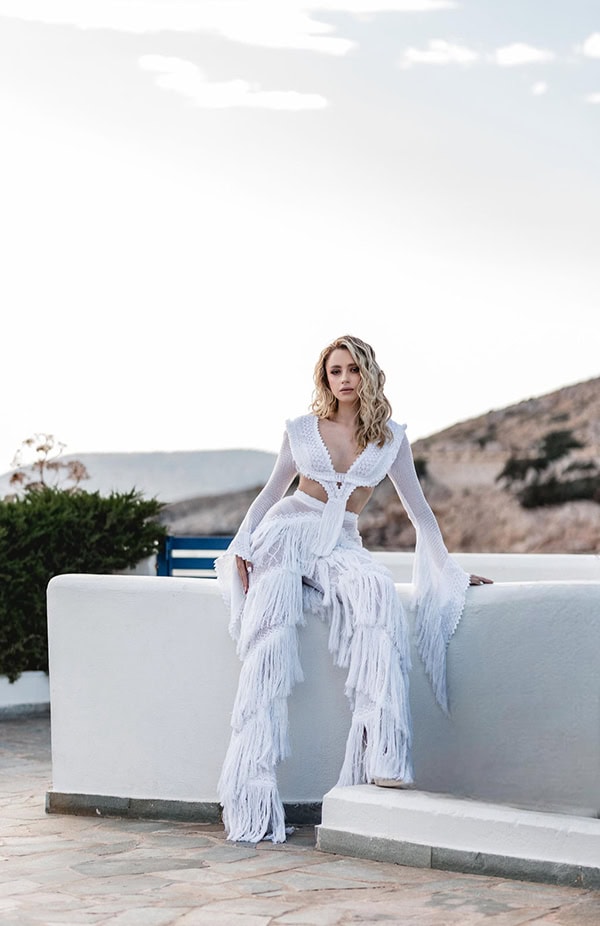 Stylish νυφικά απο Atelier Zolotas για μια ξεχωριστή νυφική εμφάνιση ...